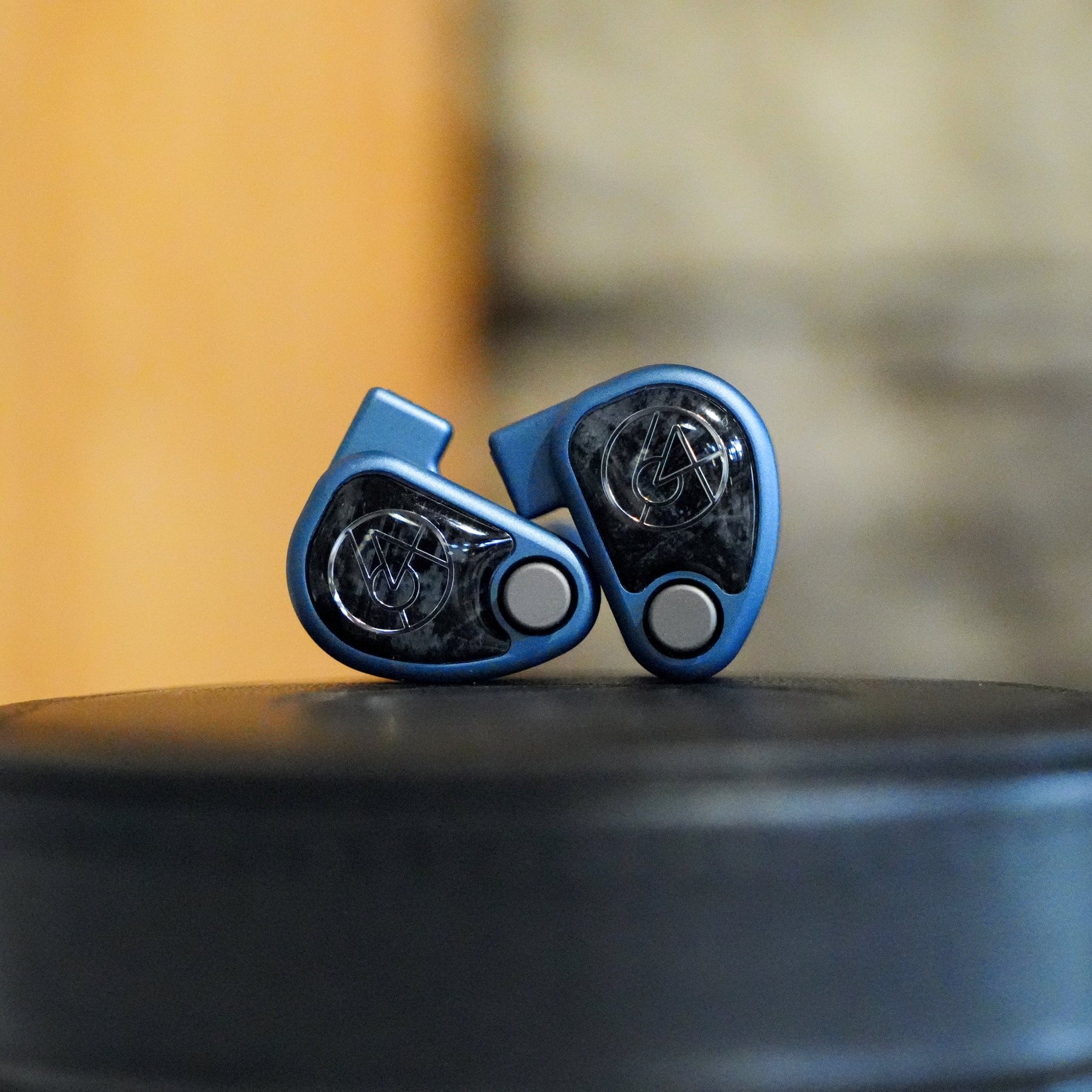 64 Audio U4s Hybrid Dynamic + BA Universal IEMs | Bloom Audio